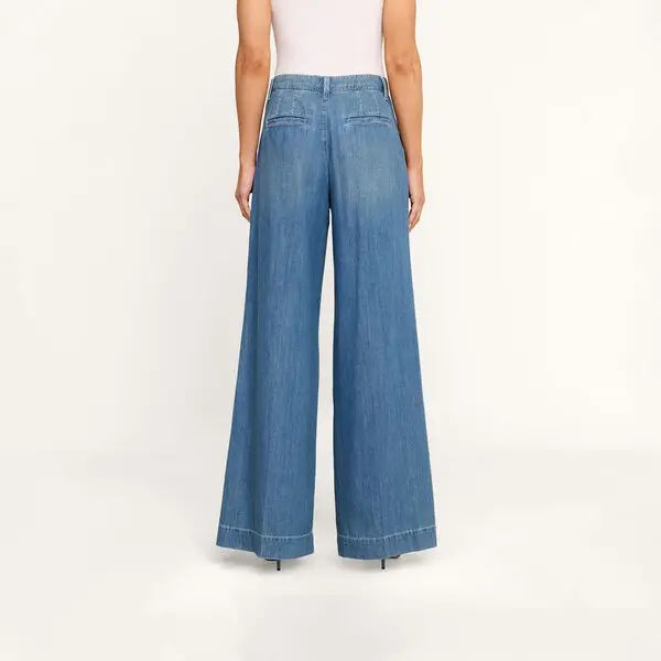 L'AGENCE Jayani Pleated Wide-leg Jean