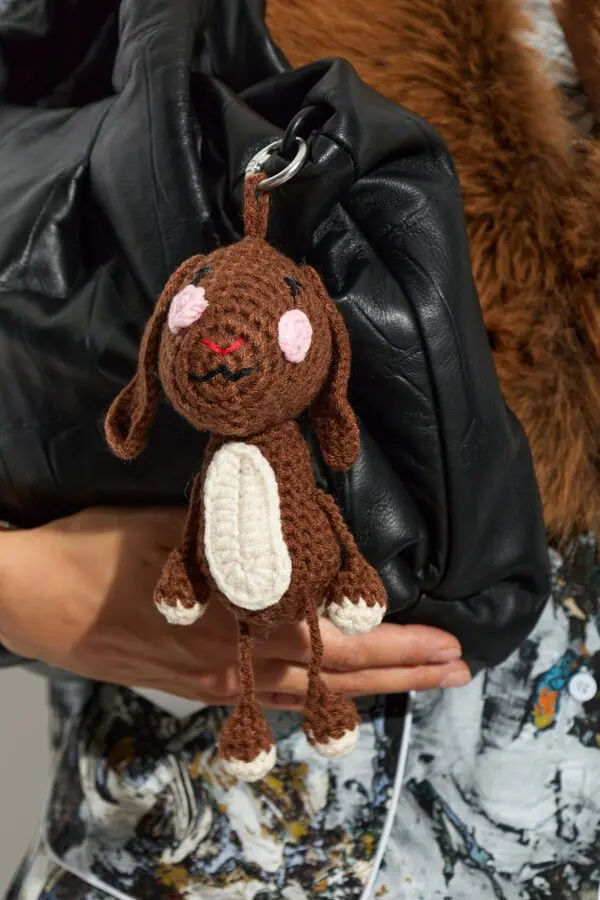 Munthe Vamke" Crochet Bunny Keychain - Brown