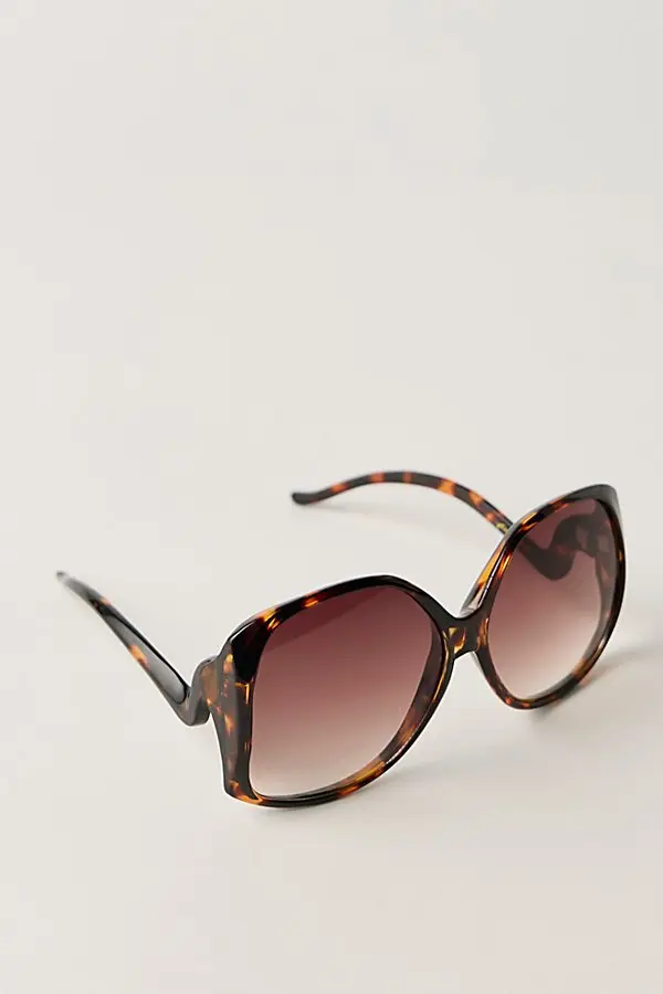 Free People Sofia Square Novelty Sunglasses