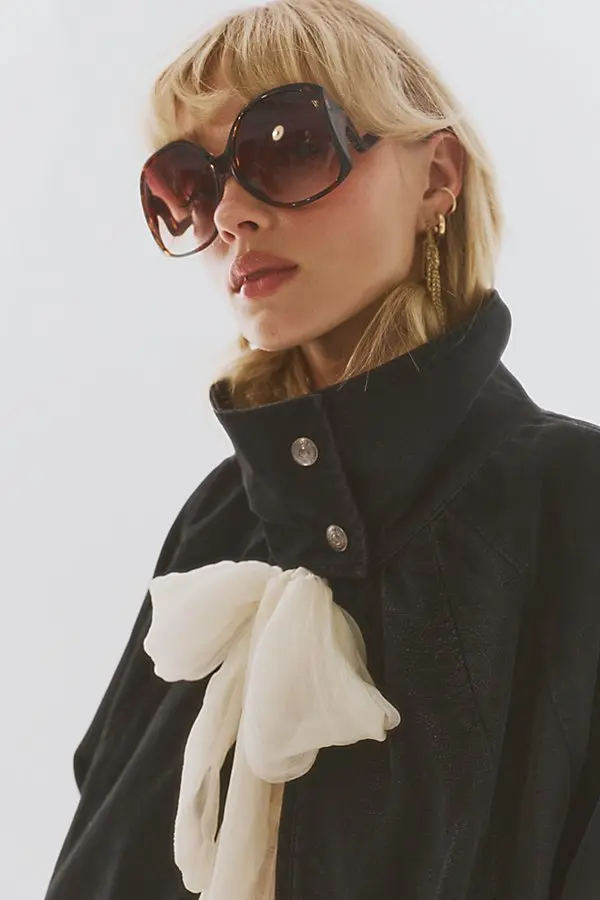 Free People Sofia Square Novelty Sunglasses - Cocoa