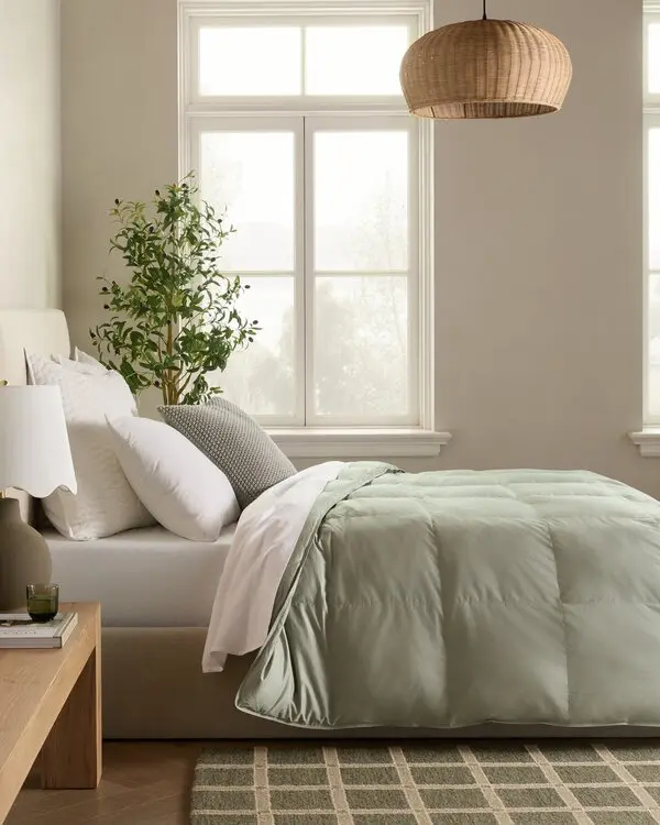 Quince Premium Sateen Down Comforter - Sage