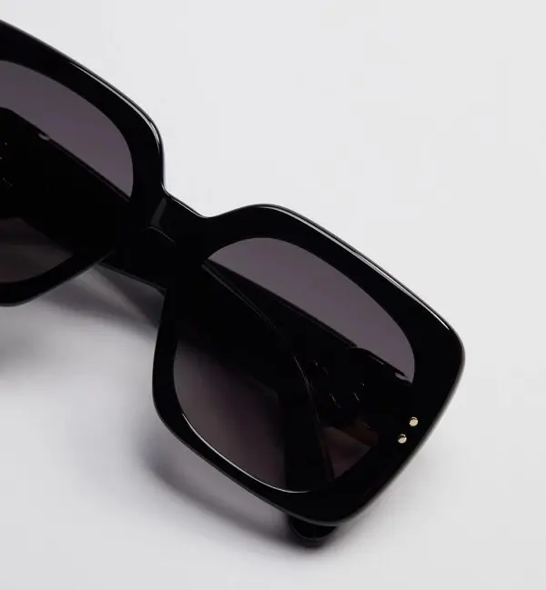 Dior Full Rim Sunglasses With Tinted Lenses