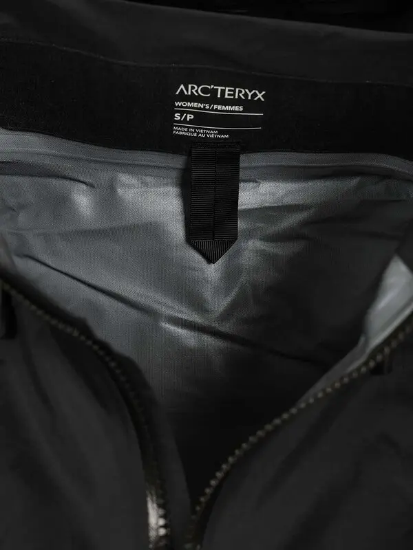Arc'teryx Naya Cropped Gore-tex Shell Jacket - Black