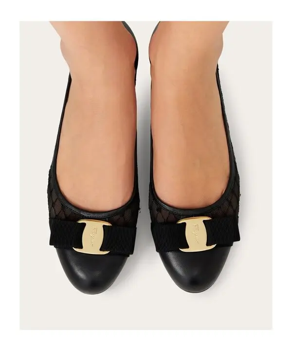 FERRAGAMO Vara Pumps