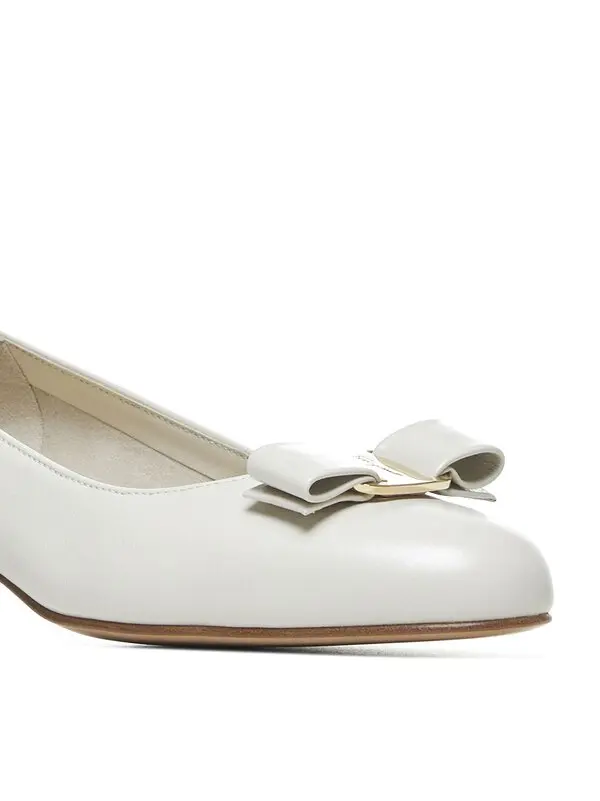 FERRAGAMO Vara Bow Low-heeled Pumps