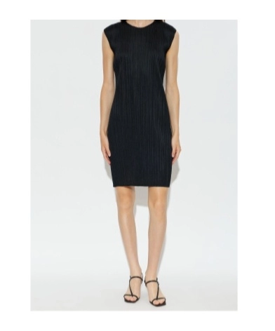 Issey Miyake Sleeveless Round Neck Pleated Dress