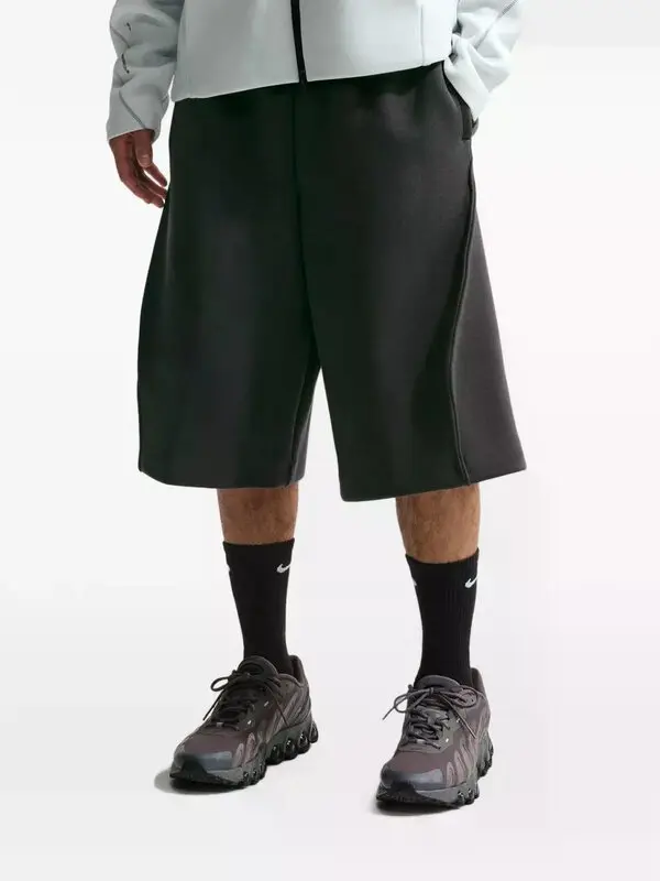 Nike Tech Fleece Oversized Shorts - Grey