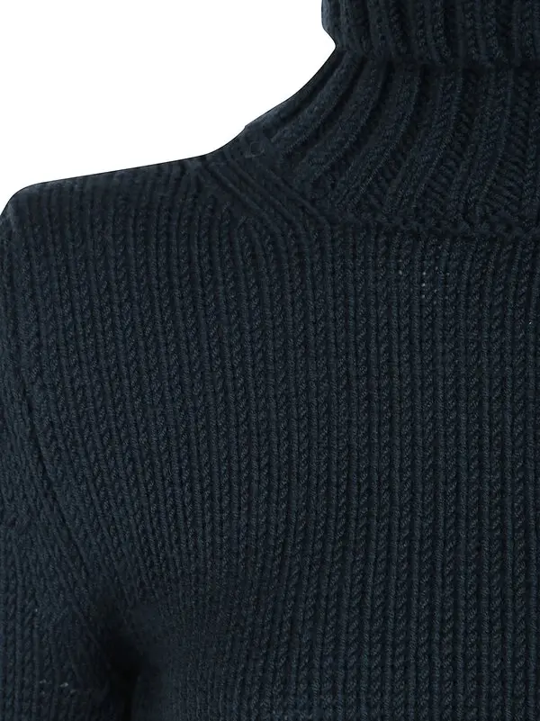 BASERANGE Turtleneck Sweater