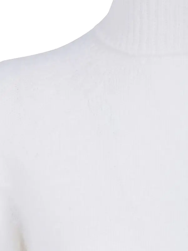 BASERANGE Turtleneck Sweater