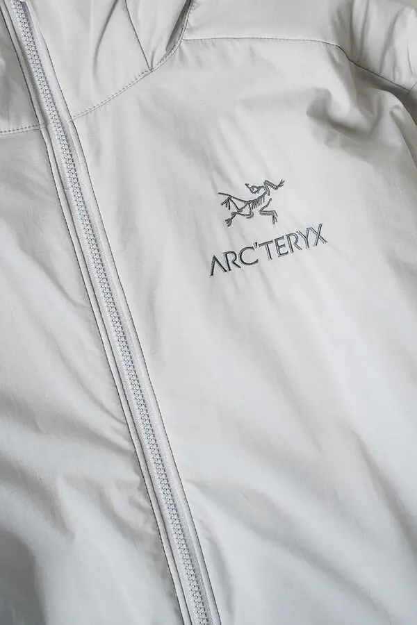 Arc'teryx Beta Sl Jacket - Solitude