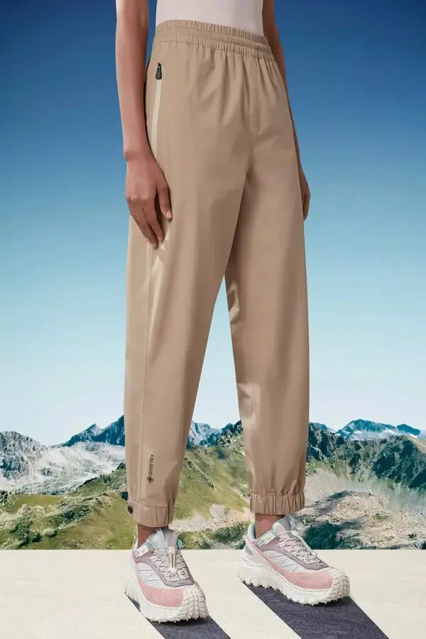 Moncler Gore-tex Trousers With Elasticated Waist And Buckled Legs