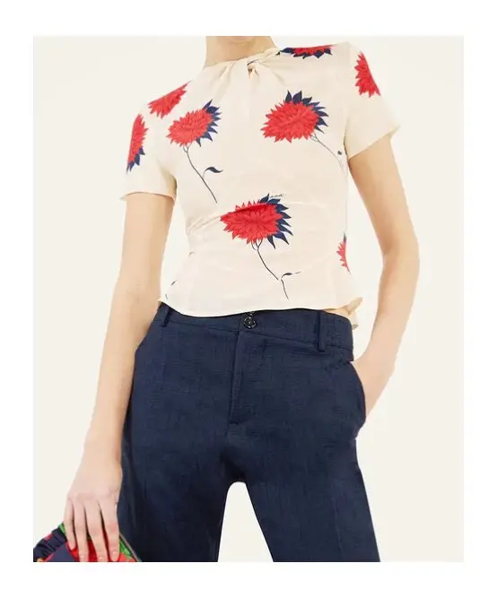 La DoubleJ Chignon Top