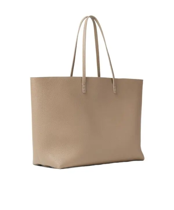 Fendi Medium Roll Cuoio Romano Leather Shopper