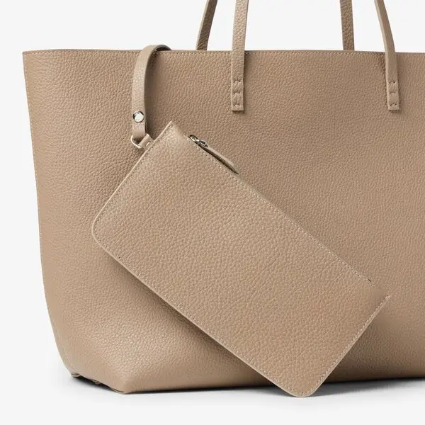 Fendi Medium Roll Cuoio Romano Leather Shopper