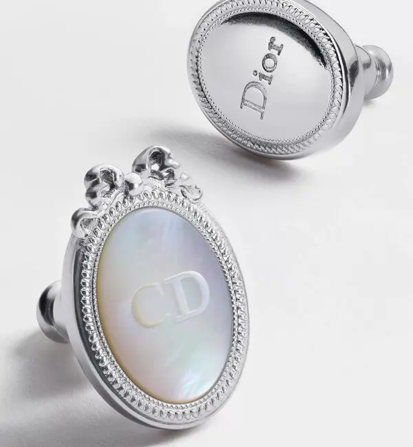 Dior Medaillon Earrings With Mother-of-pearl And Engraved Details