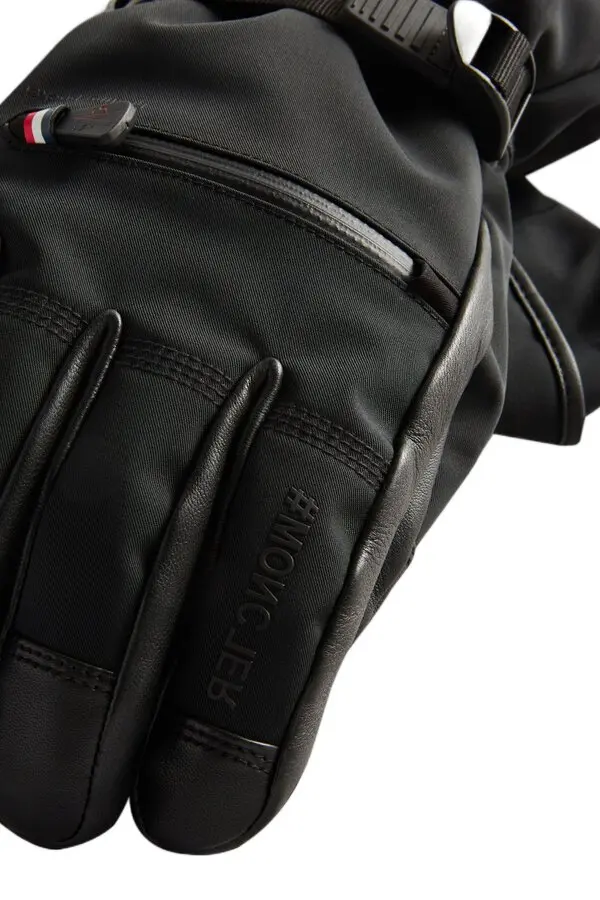 Moncler Logo Patch Panelled Gloves
