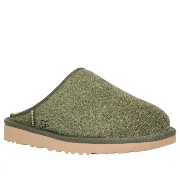 UGG Classic Slip-on Shaggy