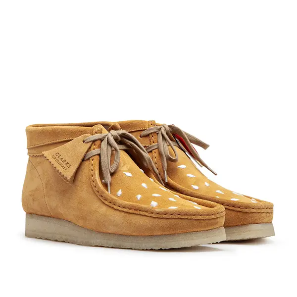 Clarks X Vandy The Pink Wallabee Boots - Tan