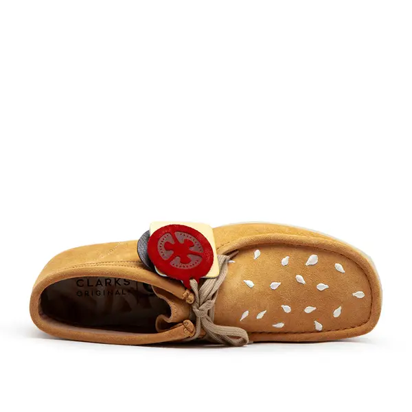 Clarks X Vandy The Pink Wallabee Boots - Tan