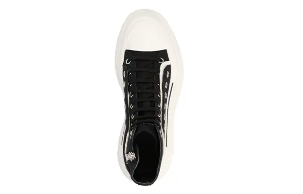 Alexander McQueen Tread Slick High Top Zip Up Boots - Black/white