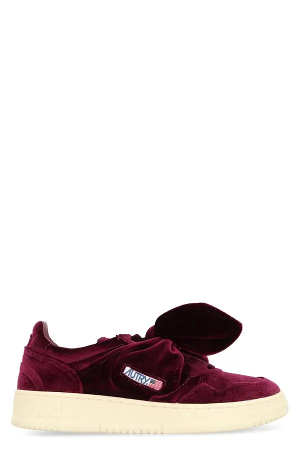 AUTRY Inspired Low-top Velvet Sneakers With Bow Detail - Burgundy