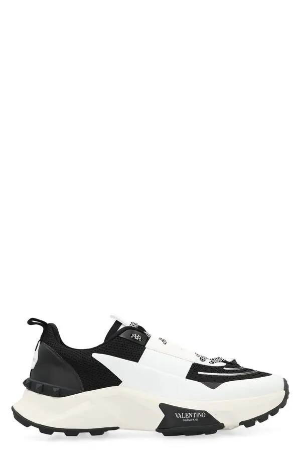 Valentino Garavani Sneakers With Leather Details And Stud Embellishments - Black