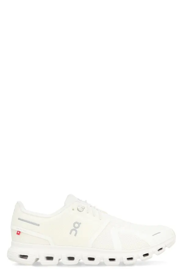 On 6 Low-top Sneaker For