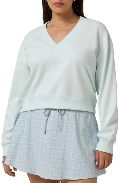 Travis Mathew Cloud Fleece V-neck Sweatshirt - Cloudwash