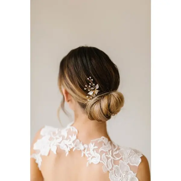POPPY LANE Golden Leaf Hair Pin With Crystal Accents - Gold