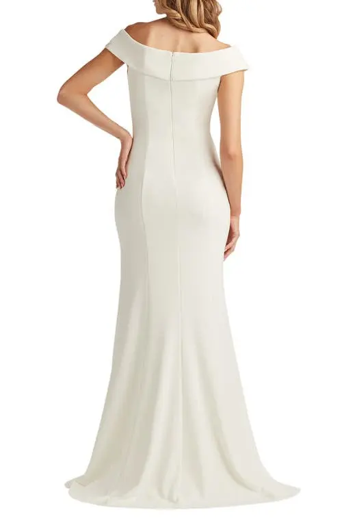 Tadashi Shoji Off-the-shoulder Crepe Trumpet Gown - Ivory