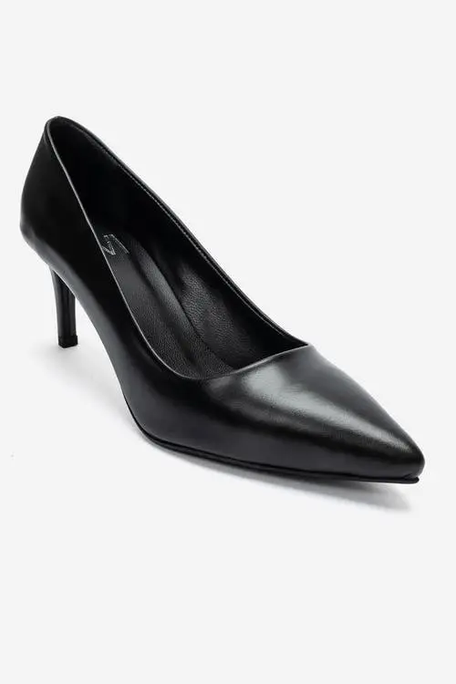 FOREVER & ALWAYS SHOES Clyde Leather Stiletto Pumps - Black