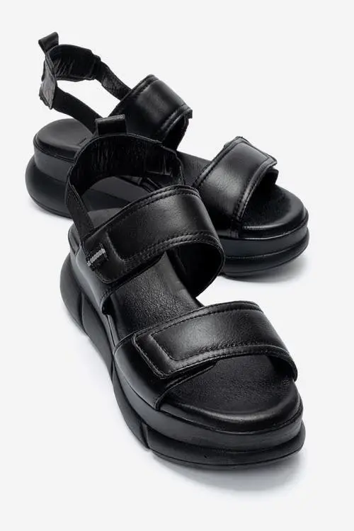 FOREVER & ALWAYS SHOES Heleste Leather Platform Sandal - Black