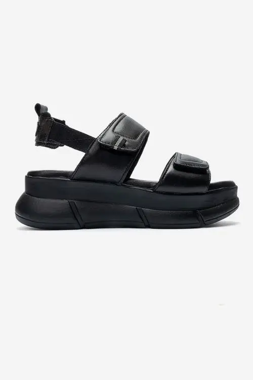 FOREVER & ALWAYS SHOES Heleste Leather Platform Sandal - Black