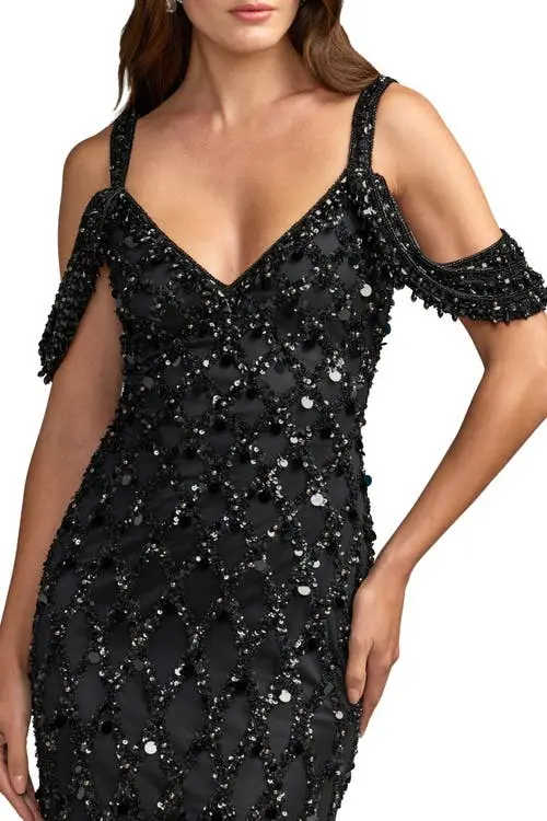 Mac Duggal Sequin Embellished V-neck Gown - Black