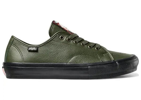 VANS Skate Ave Classic Hockey Skateboardsin