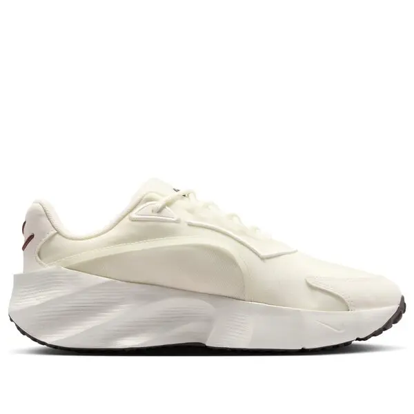 Nike Aura Edge Sneakers - Sail/black