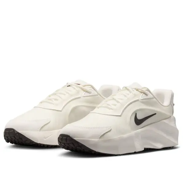 Nike Aura Edge Sneakers - Sail/black