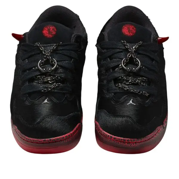 JORDAN Session 'black Fire Red Pony