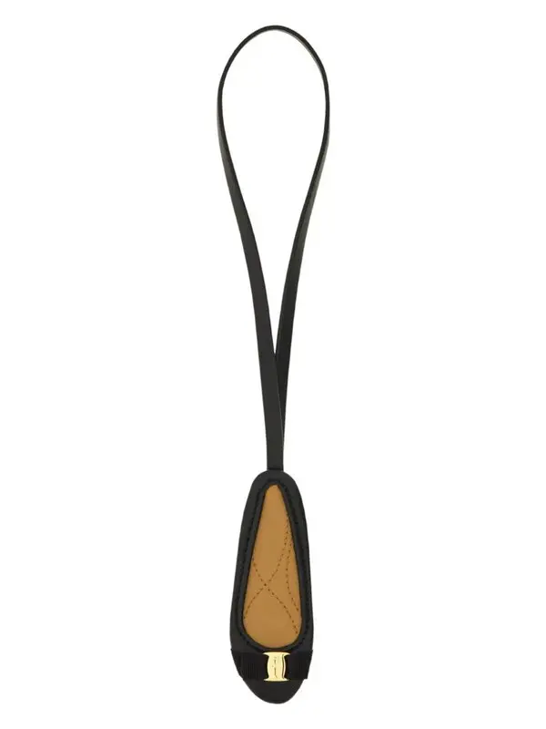 FERRAGAMO Varina Charm - Black