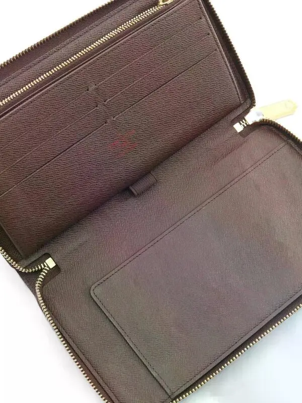 LOUIS VUITTON 2011 Zippy Organiser Damier Ebene Wallet