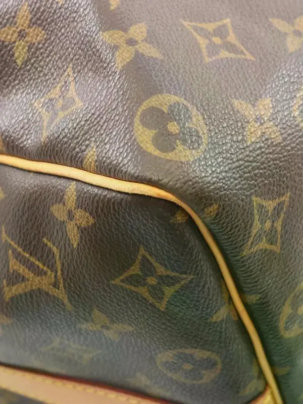 LOUIS VUITTON 50 Keepall Bandoulière Monogram Boston Bag - Brown