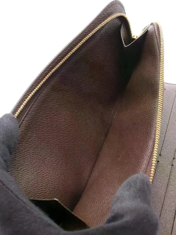 LOUIS VUITTON 2009 Accordion Wallet
