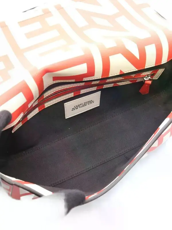 Fendi 2010s Mamma Baguette Leather Tote Bag