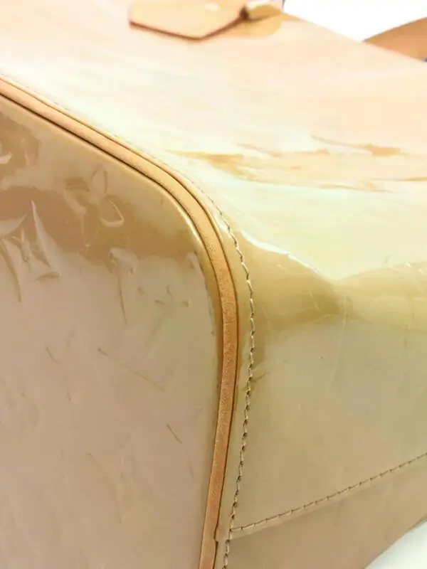 LOUIS VUITTON 2005 Houston Monogram Handbag - Neutrals
