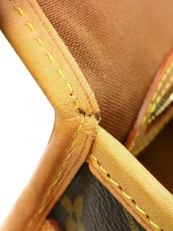 LOUIS VUITTON 2003 Sologne Shoulder Bag