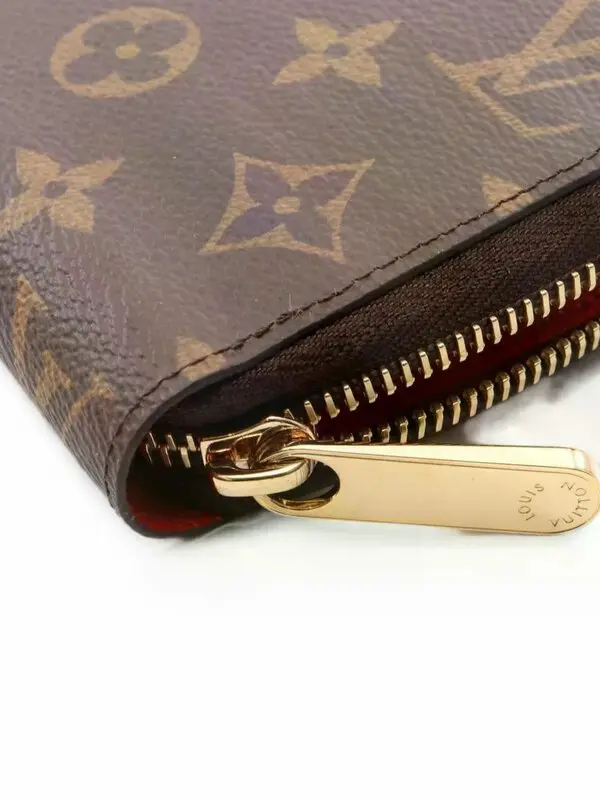 LOUIS VUITTON 2021 Monogram Zippy Wallet - Brown