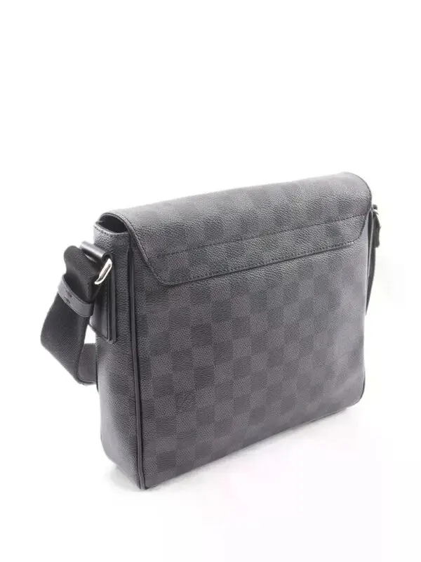 LOUIS VUITTON District Pm Damier Graphite Shoulder Bag - Grey