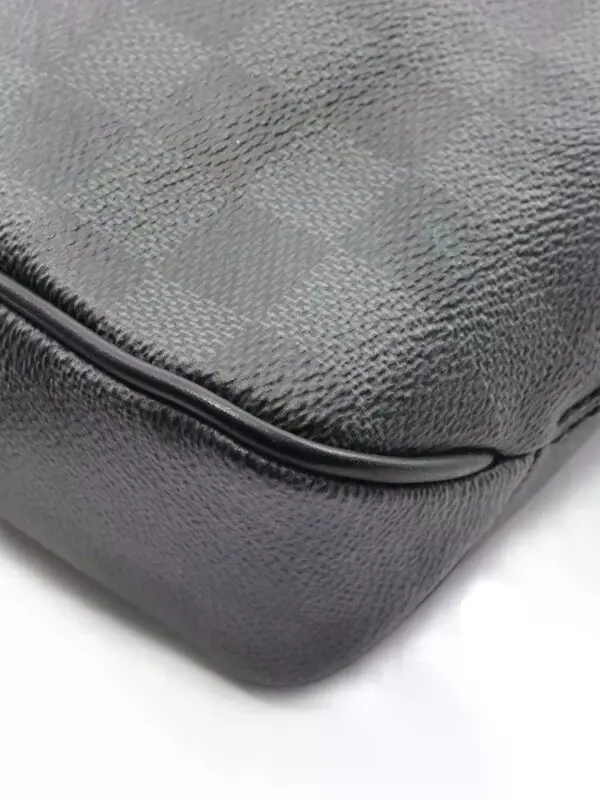 LOUIS VUITTON District Pm Damier Graphite Shoulder Bag - Grey