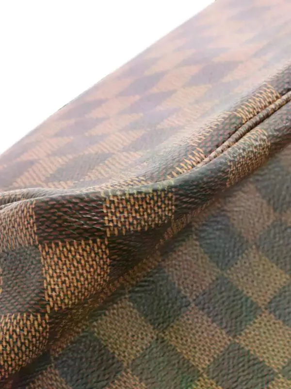 LOUIS VUITTON 2015 Mm Neverfull Tote Bag