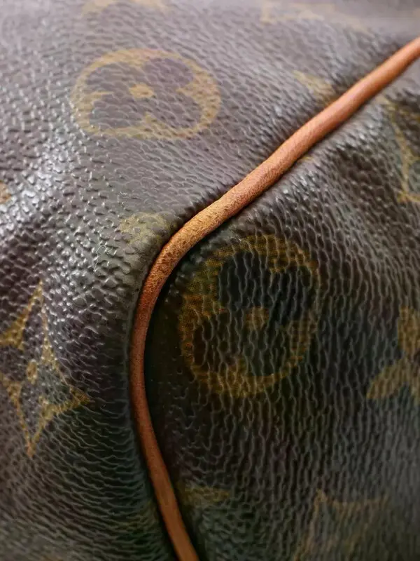 LOUIS VUITTON Monogram Speedy 35 Handbag - Brown